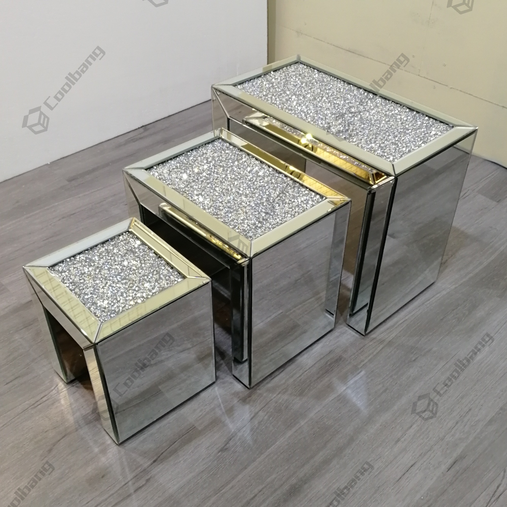 Living Room Crushed Diamond Mirrored Side Table End Table